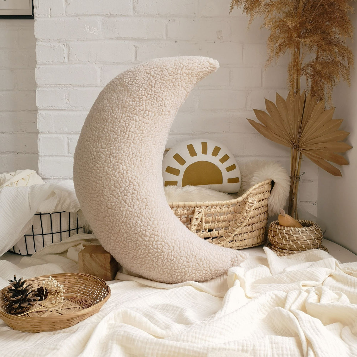 Big Moon Breastfeeding Pillow – The Butter Flying