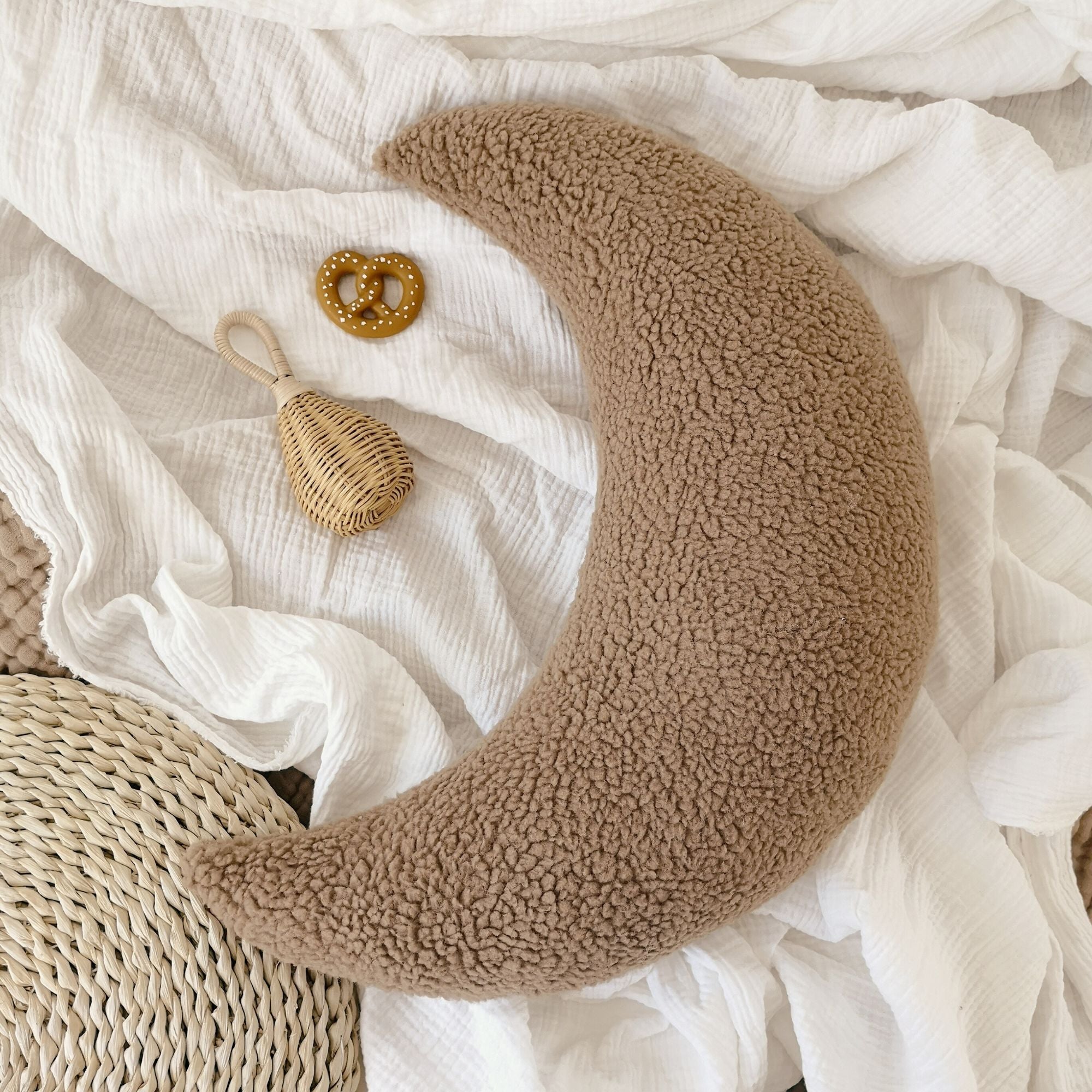 Big Moon Breastfeeding Pillow – The Butter Flying